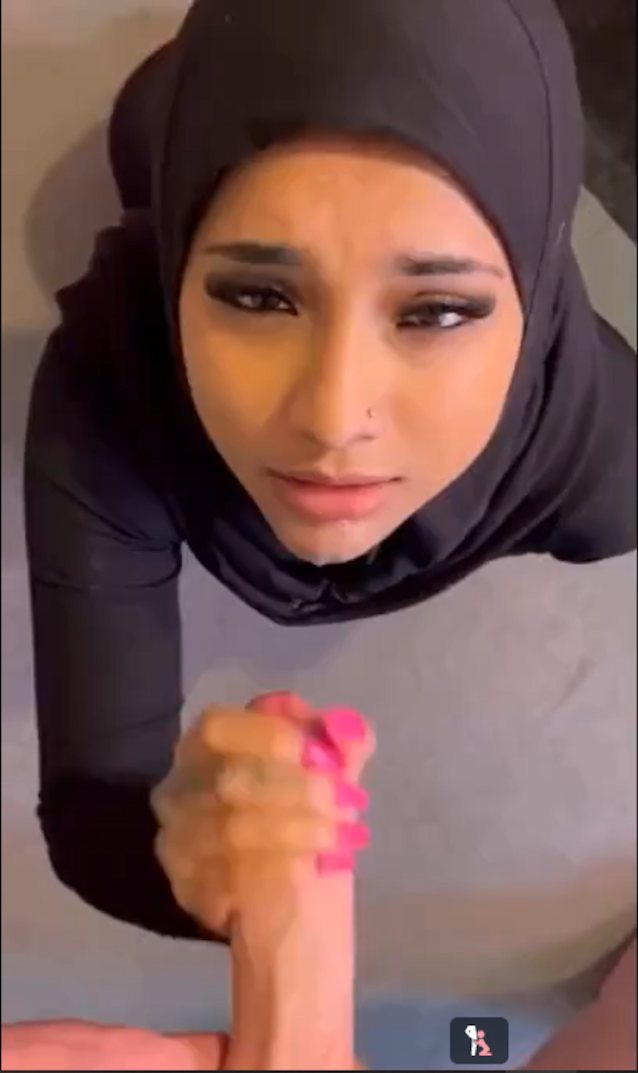 Who Is The Hijab Girl 1 Reply 1265315 ›